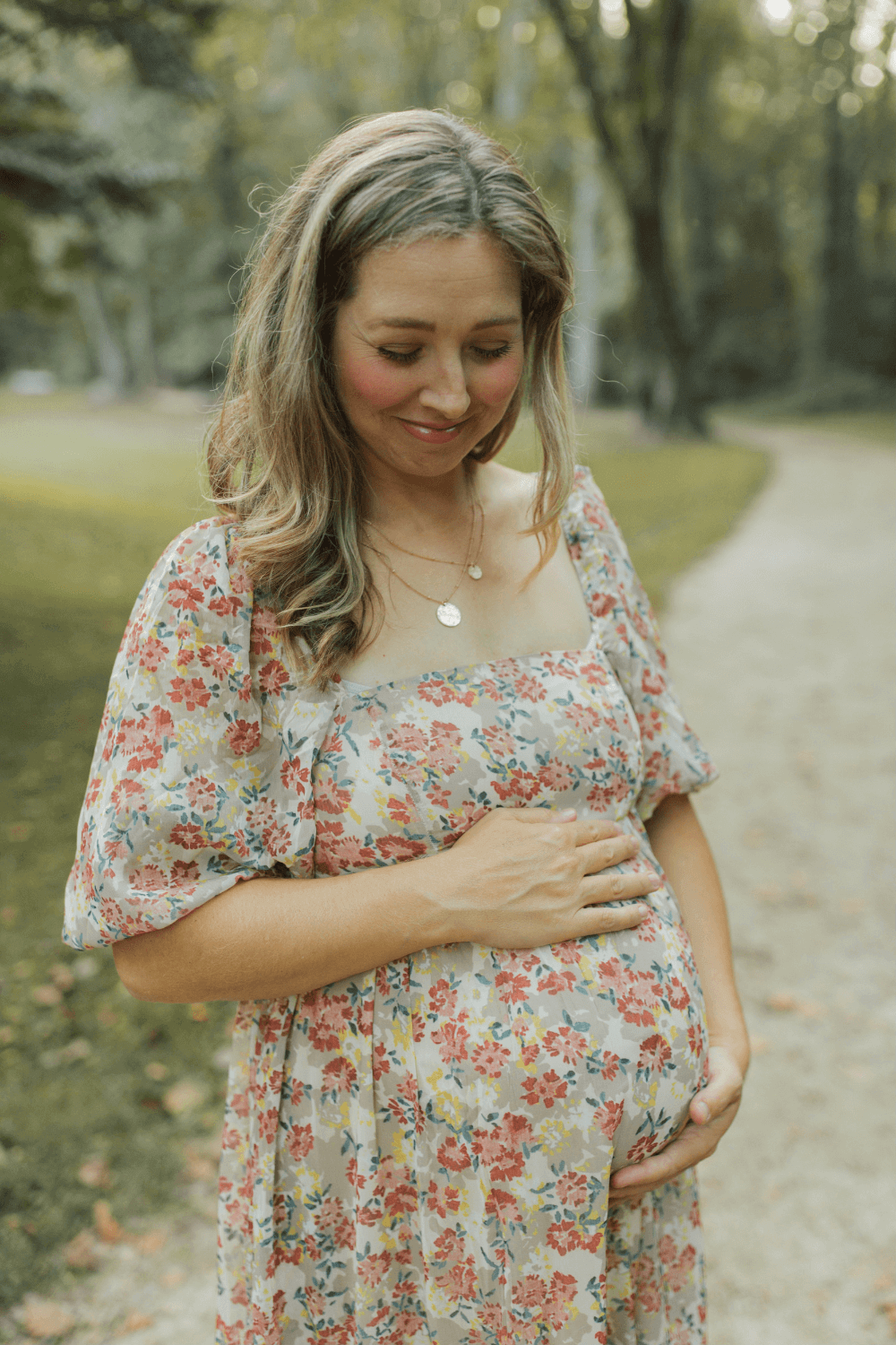 10 Helpful Maternity Clothes Hacks Revealed - Girl Teach Me